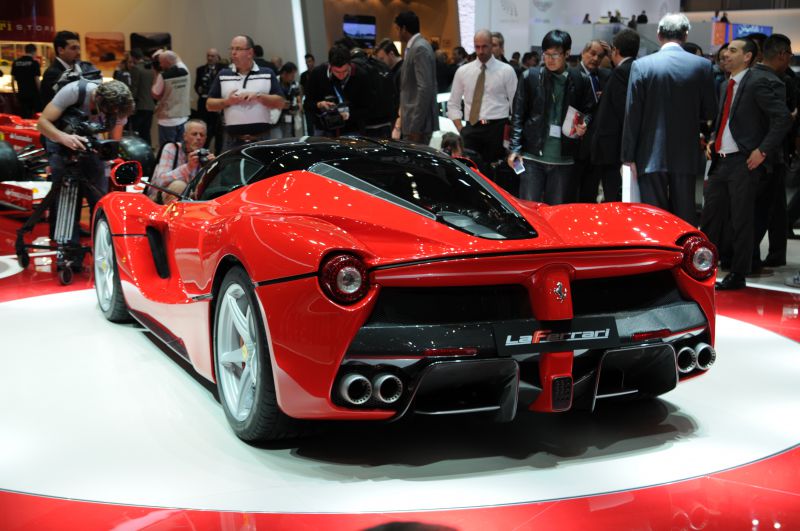 Ferrari LaFerrari technical specifications and fuel economy